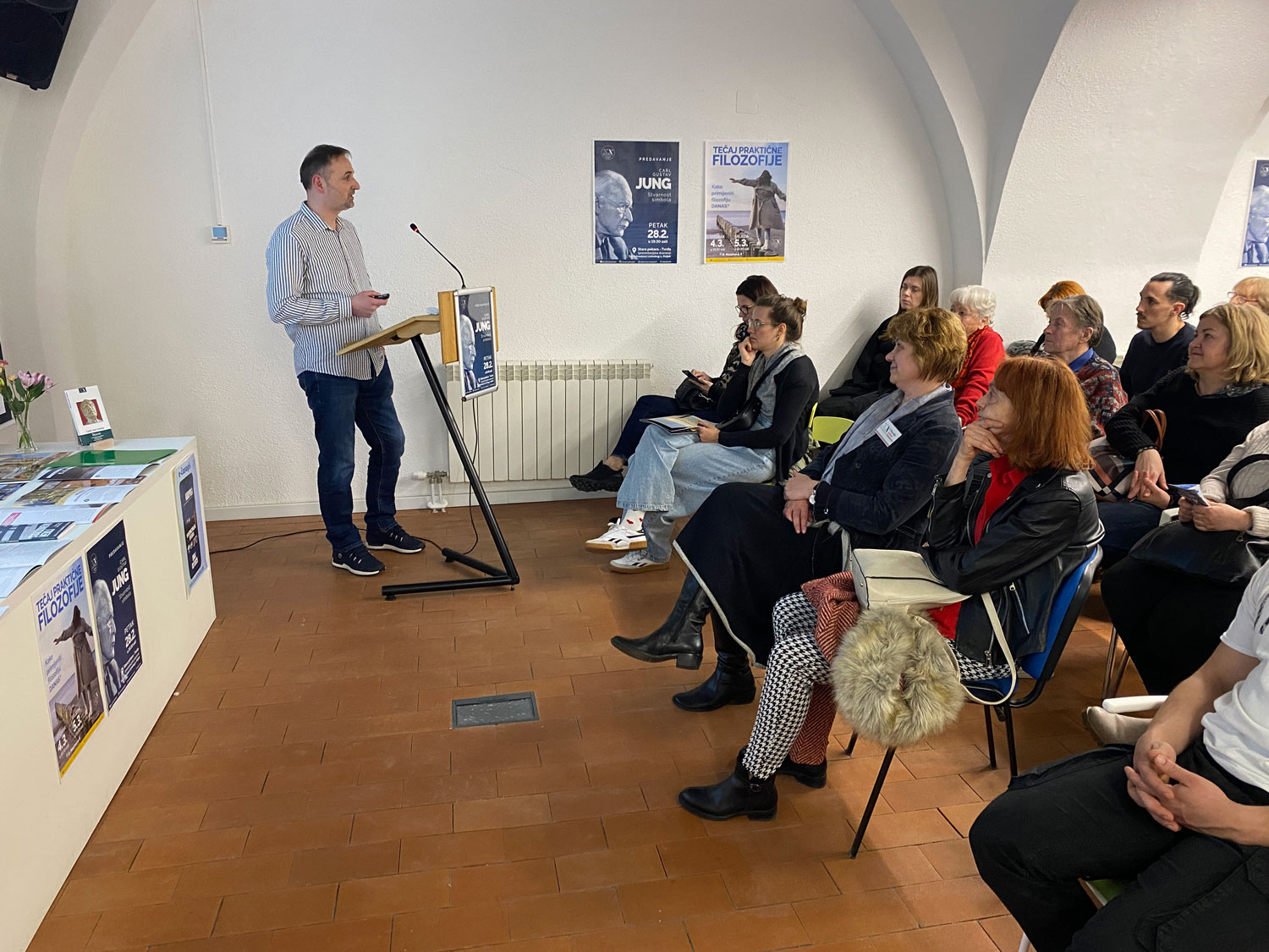 Predavanje: C. G. Jung – stvarnost simbola – Nova Akropola – Škola ...
